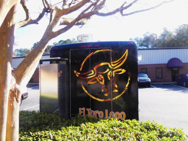 El Toro Loco Truck Graphics - Sign Edge